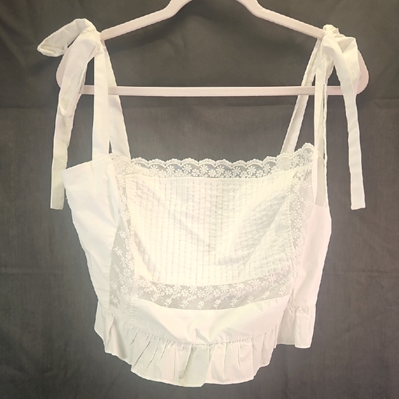 Princess Polly | Tops | Princess Polly White Ruffled Crop Blouse | Poshmark